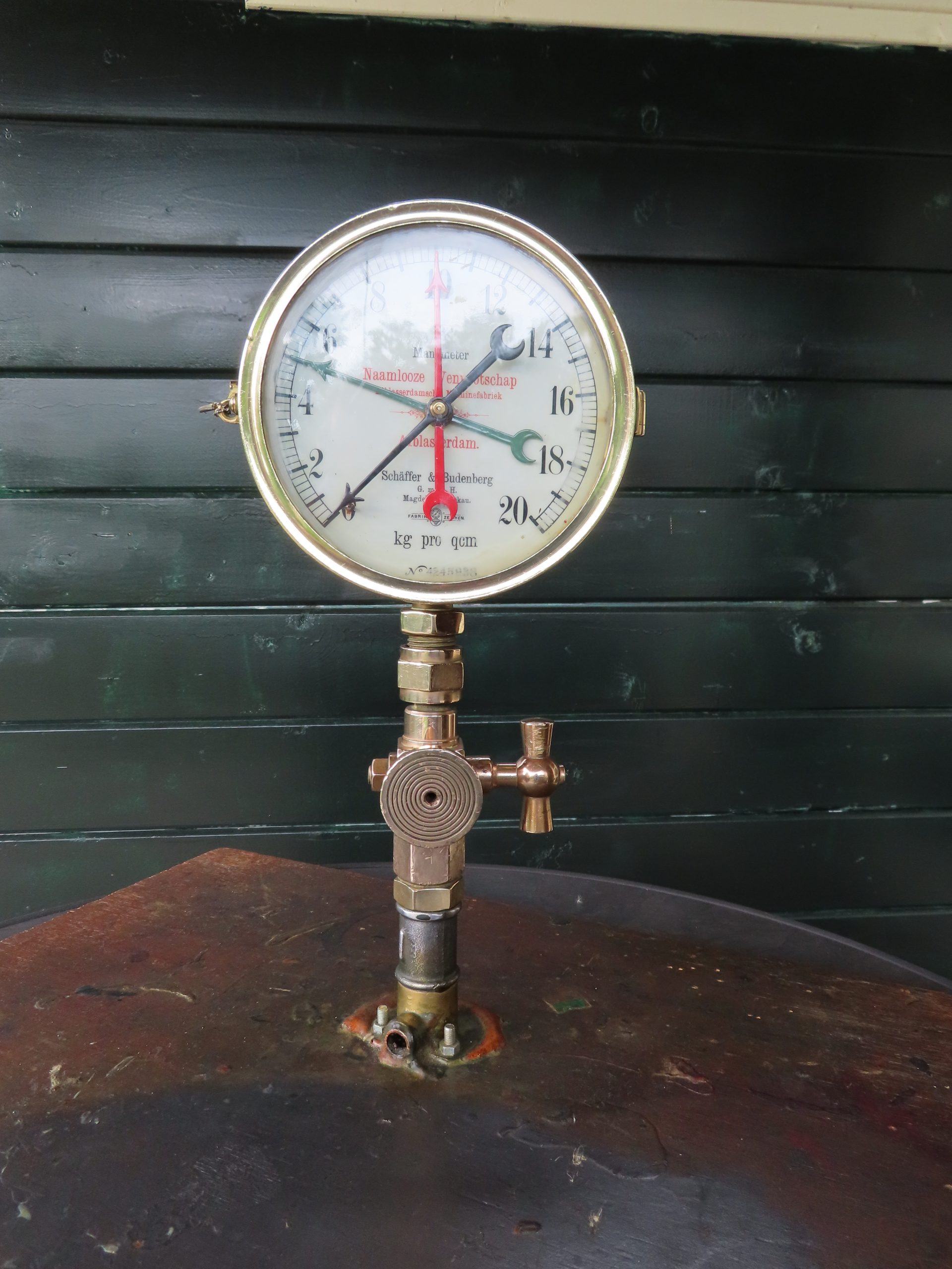 Manometer met controlekraan - Stoomgemalen Maas en Waal